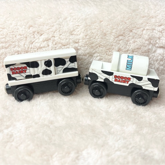 Thomas & Friends | Toys | Thomas Friends Wooden Sodor Dairy Cow Car ...